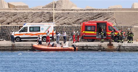 Passengers Of The Yacht ‘bayesian Were Celebrating After A Great Legal Victory Metro World News Passengers Of The Yacht ‘bayesian Were Celebrating After A Great Legal Victory Metro World News