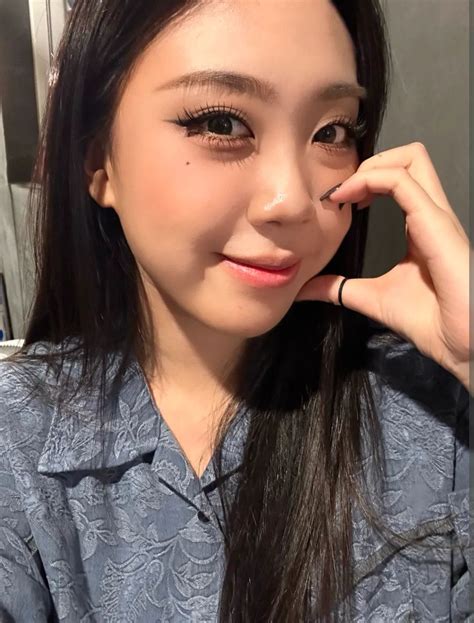 𝙏𝙝𝙚 𝙎𝙚𝙖𝙨𝙤𝙣𝙨 李泳知的 𝙍𝙖𝙞𝙣𝙗𝙤𝙬 1017 Naver 聊天室 打字的速度快得跟rap一樣 史上最搞威文字聊天室摘要🤪