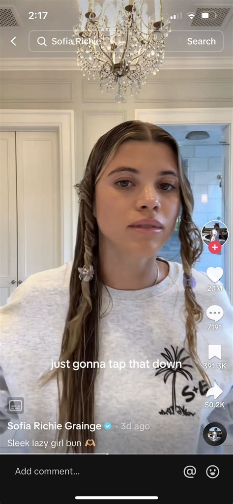 Sofia Richie Grainge Slick Bun In 7 Easy Steps