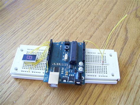 Arduino EMF Electromagnetic Field Detector Arduino Arduino Projects Electronics Projects