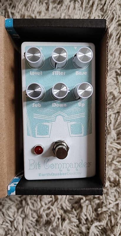 earthquaker devices bit commander analog octave synth v2 reverb