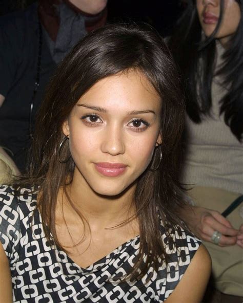 Jessica Alba S Hairstyles Through The Years Artofit