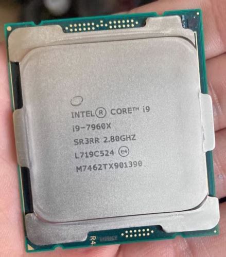 Intel Core I9 7960x Qs 16 Core 32thr 28 42ghz 22mb Lga 2066 Cpu