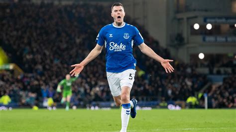 Watch Michael Keane Stuns Tottenham With Last Minute Screamer To