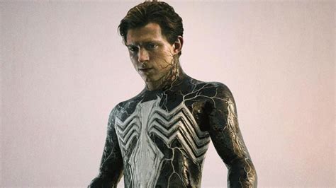 The MCU Spider Man Finally Gets Venom S Symbiote Suit In Haunting Concept Design