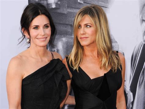Jennifer Aniston Og Courteney Cox Friends Courtney Cox Jennifer