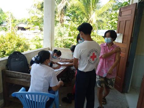 လှိုင်းဘွဲမြို့နယ် မြိုင်ကြီးငူ အထူးဒေသတွင် ကိုဗစ် ၁၉ ရောဂါကာကွယ်ဆေး ဒုတိယအကြိမ်ထိုးနှံပေး