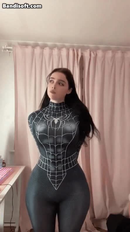 조금 많이 육덕한 스파이더걸