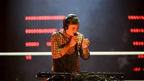Vocal Looper Sam Perry Won The Voice And The Purists Are Pissed Off