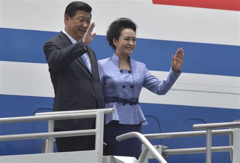 回顾：彭丽媛随同习近平出访的瞬间新浪图片