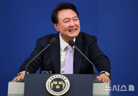 尹 권력유지 위해 北 공격 명령할수도 美 학계 분석 제기