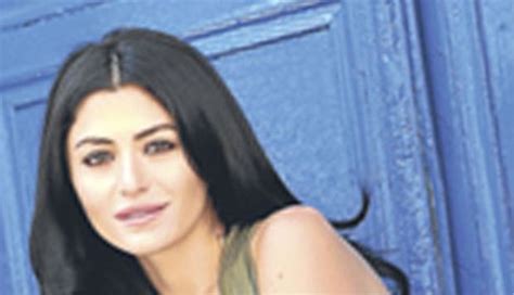 Benden çok şey Yaşayan Gençler Var İffet Star Tv