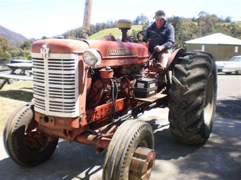 International Aw 7 Diesel Tractor 3 Ehive