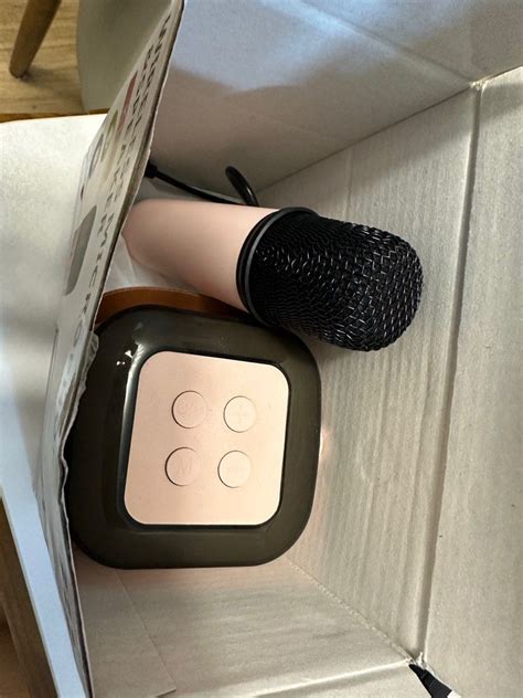 K11 Wireless Karaoke Mini Portable Bluetooth Speaker With Single Mic