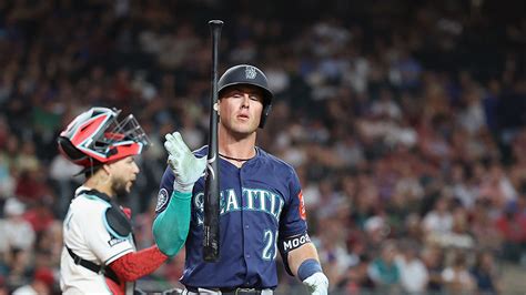 Seattle Mariners Officially Set To Move On From Dylan Moore