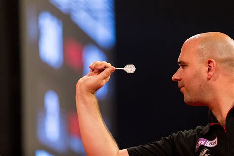 Darts Pro Dart Players Use Check Out This Free In Depth Overview