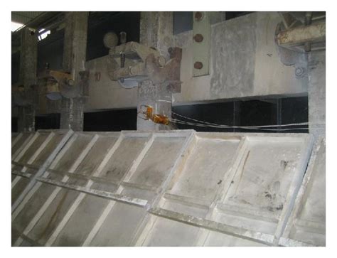 Experimental Aluminum Reduction Cell And Anode Rod Download