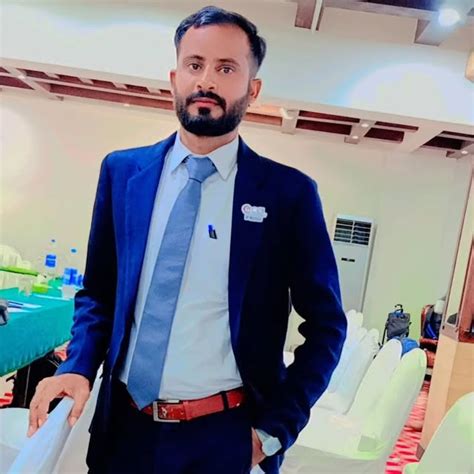 Waseem A Shaikh Waseem9374 • Threads Say More