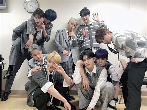 데뷔하고 처음으로 일본에서 단독으로 공연 해본 남돌 인스티즈 Instiz 이슈 카테고리