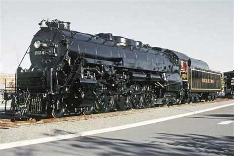 T-Hog: Nickname for a Reading Railroad T-1 4-8-4 steam locomotive ...