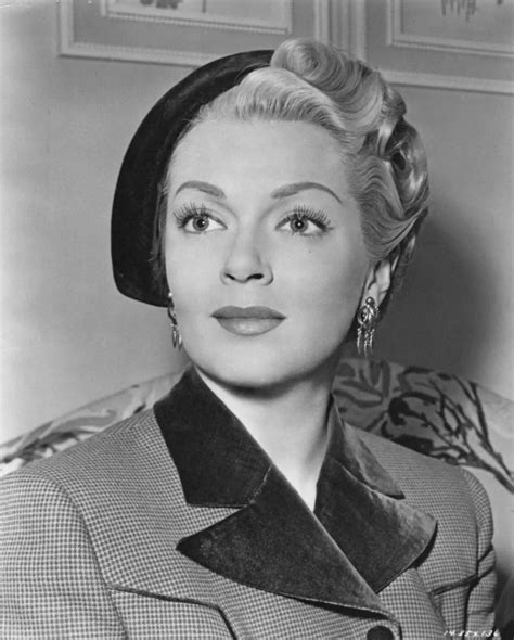 40 Stunning Studio Portraits Of Lana Turner In The 1940s ~ Vintage Everyday