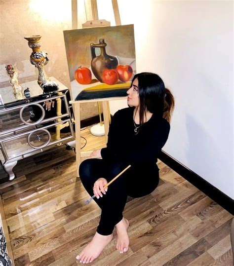 Zohra Umer Ali Qureshis Feet