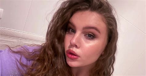 16 летняя дочь Фреймут в ультрамини блеснула сочными бедрами — УНИАН