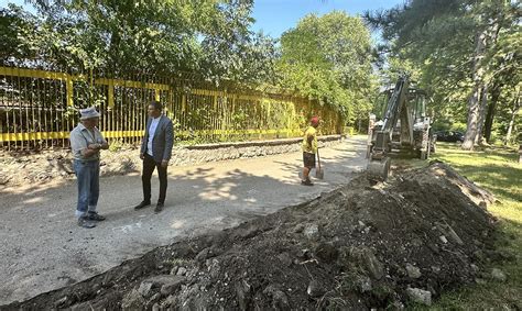 Алеята на стадион Хасково се ремонтира Xnews