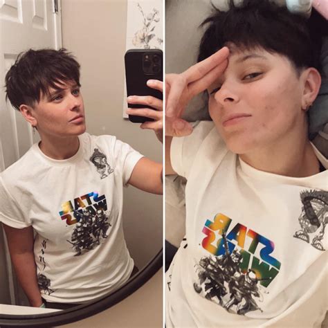 Hello Fellow Lesbians R Lesbianactually