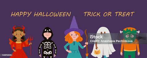 할로윈 의상을 입은 아이들 재미 있고 귀여운 카니발 키즈 세트 어두운 배경에 고립된 벡터 일러스트 레이 션 개체 그룹에 대한 스톡 벡터 아트 및 기타 이미지 Istock