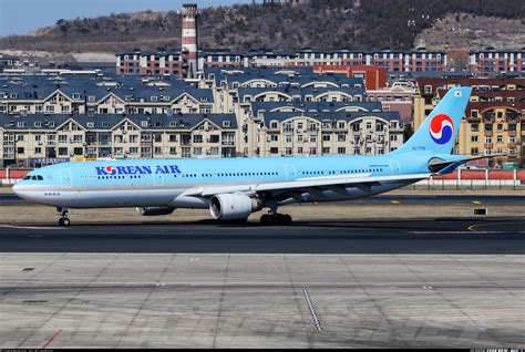 Airbus A330 323 Korean Air Aviation Photo 7606469