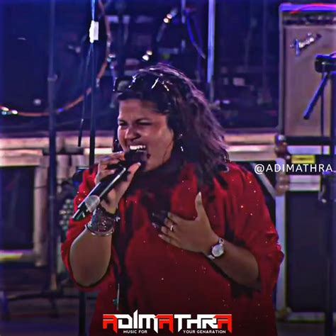 හිනැහෙන්නේ මං 🧡🌀 හිනැහෙන්නේ මං 🧡 🌀 Voice එකයි Backing එකයි