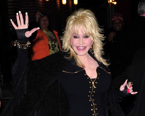 Why Does Dolly Parton Always Wear Gloves