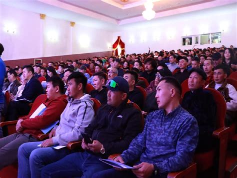 Махны үхрийн аж ахуй эрхлэгчид туршлага судалж байна