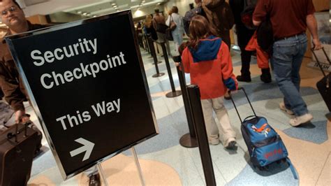 Safe List Travelers Get Fast Track Through Airport Security Cnn
