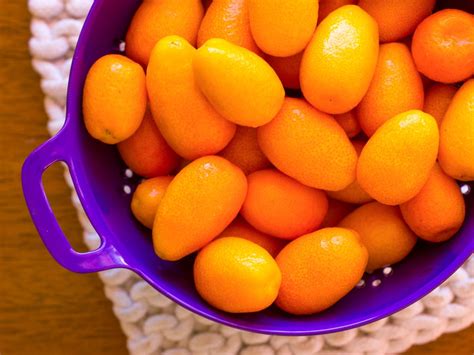 Желтый маленький фрукт 56 фото