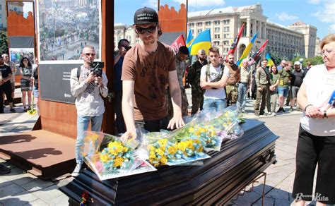 «Дякуємо тобі наш Захисник у Києві попрощались з британцем Пітером Фуше який загинув на