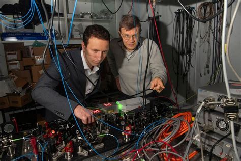 Harvard Researchers Create First Logical Quantum Processor