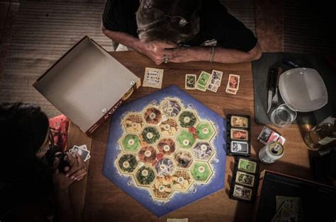 Список лучших настольных игр для взрослых