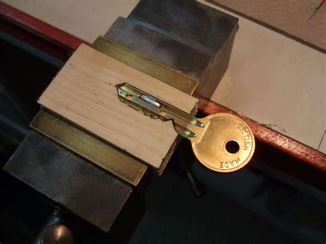 Cwtouchkeyers P3k Touchkey Kit Build [mick M0gwd] Fort Purbrook Amateur Radio Club Hampshire