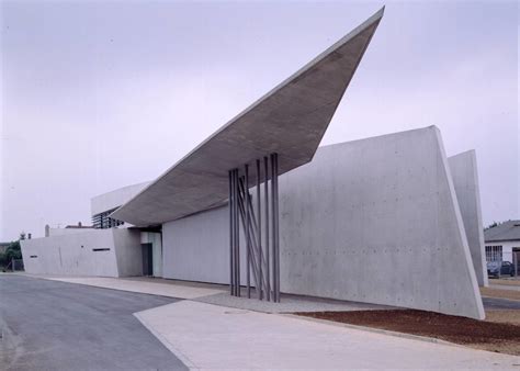 6 Features Of Deconstructivist Architecture With Examples