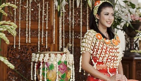 5 Mitos Tentang Cewek Sunda Yang Masih Dipercayai Hingga Hari Ini