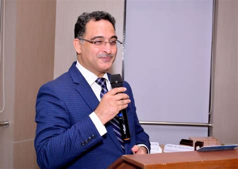 adv naushad ahmed khan arguing counsel supreme court