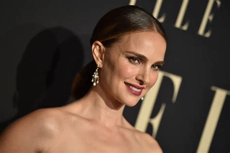 Mommy Natalie Portman Likes To Spend Quality Time With Me We Both Strip Naked And She Sits On
