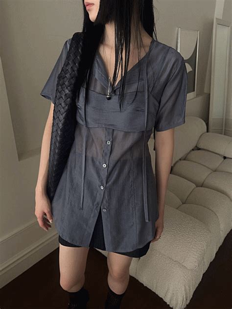 [여름하객룩 출근룩] 실키 절개 시스루 여름 블라우스 에이블리