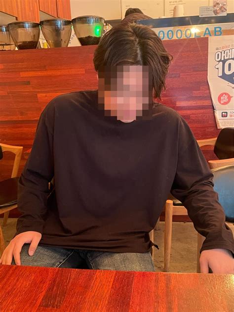 익스트림무비 카페 가서 친구가 찍어줬는데