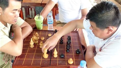 ប៉ះពាក្យសម្ដីខ្លាំងមែន រវាង លំពែងបកក្រោយ បងហួង ខ្មៅ ប៉ះជាមួយ បងសេងថៃ ជើងខ្លាំងស្រុកត្បូងឃ្មុំ