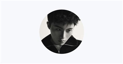 ‎robert Hu On Apple Music