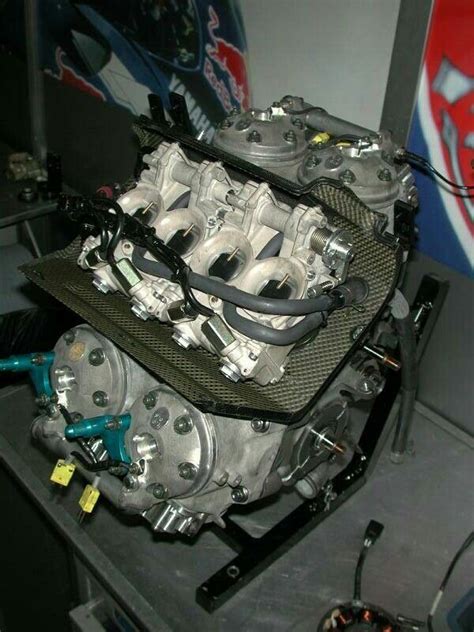 Yzr 500 V4 Engenharia Automotiva Motores Engrenagens