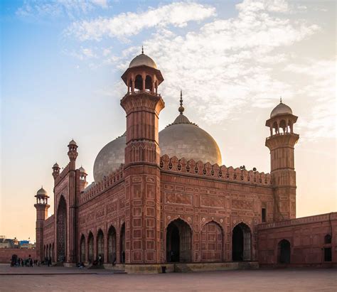 Badshahi Mosque Architecture